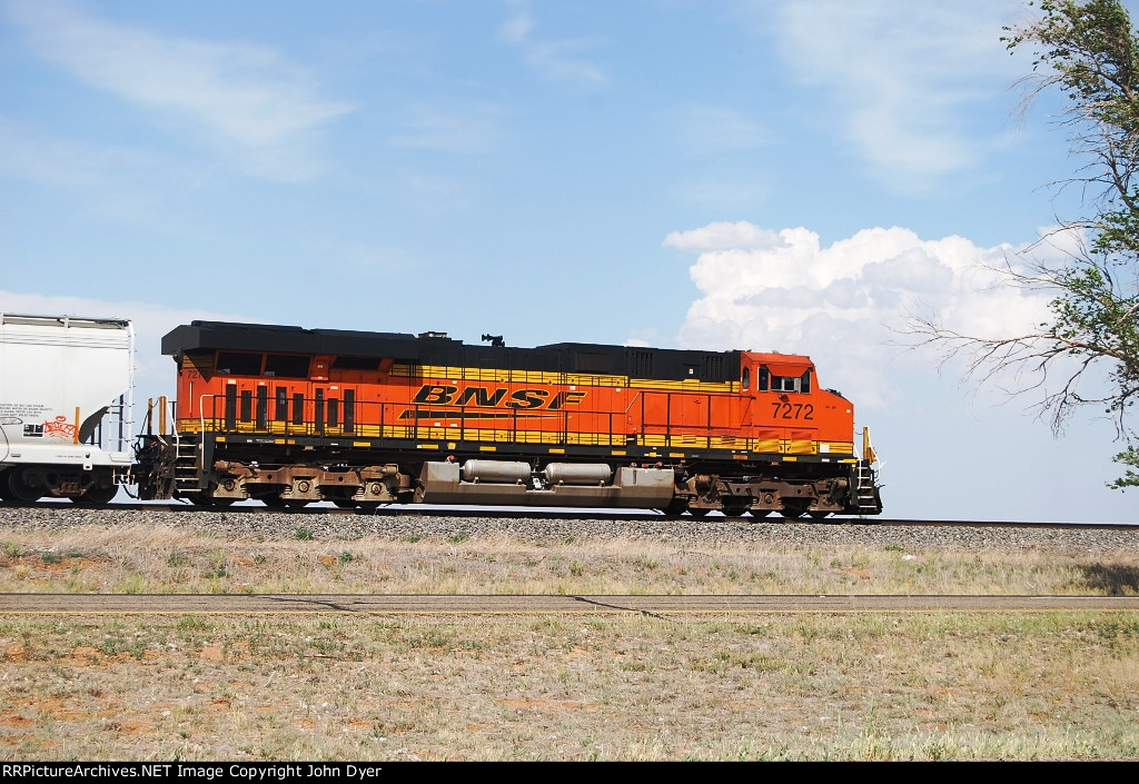 BNSF 7272